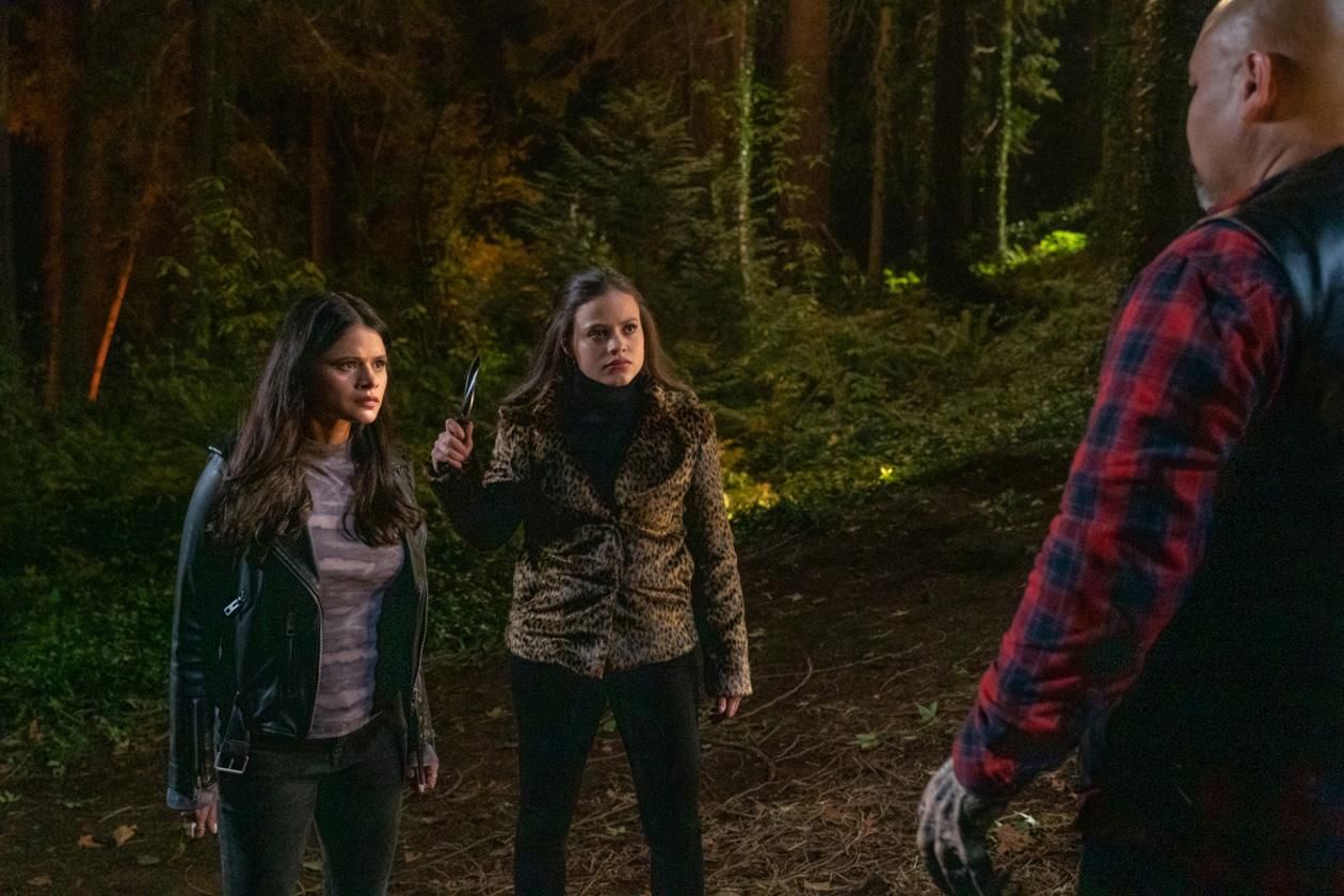 Bild zu Sarah Jeffery - Charmed : Bild Sarah Jeffery, Melonie Diaz ...