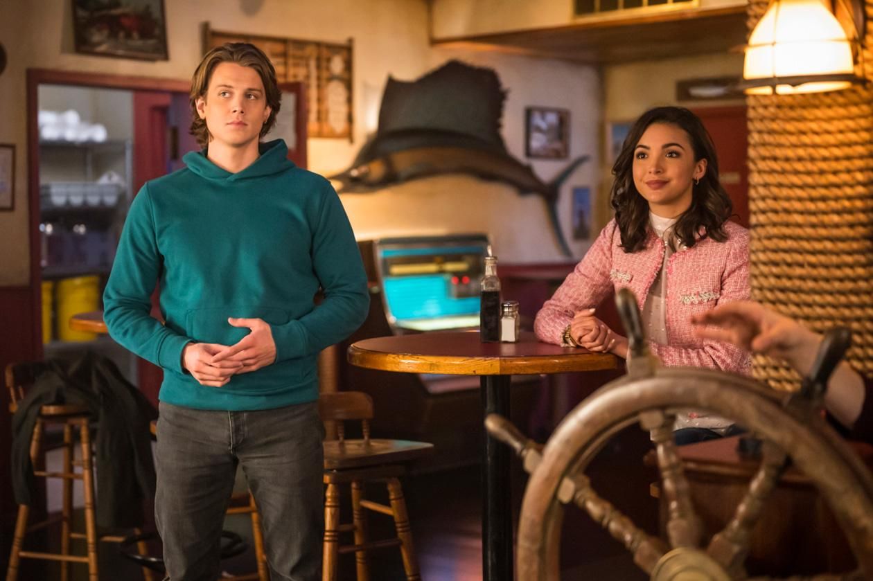 Nancy Drew: Nancy Drew : Bild Alex Saxon, Maddison Jaizani - 62 von 128 ...