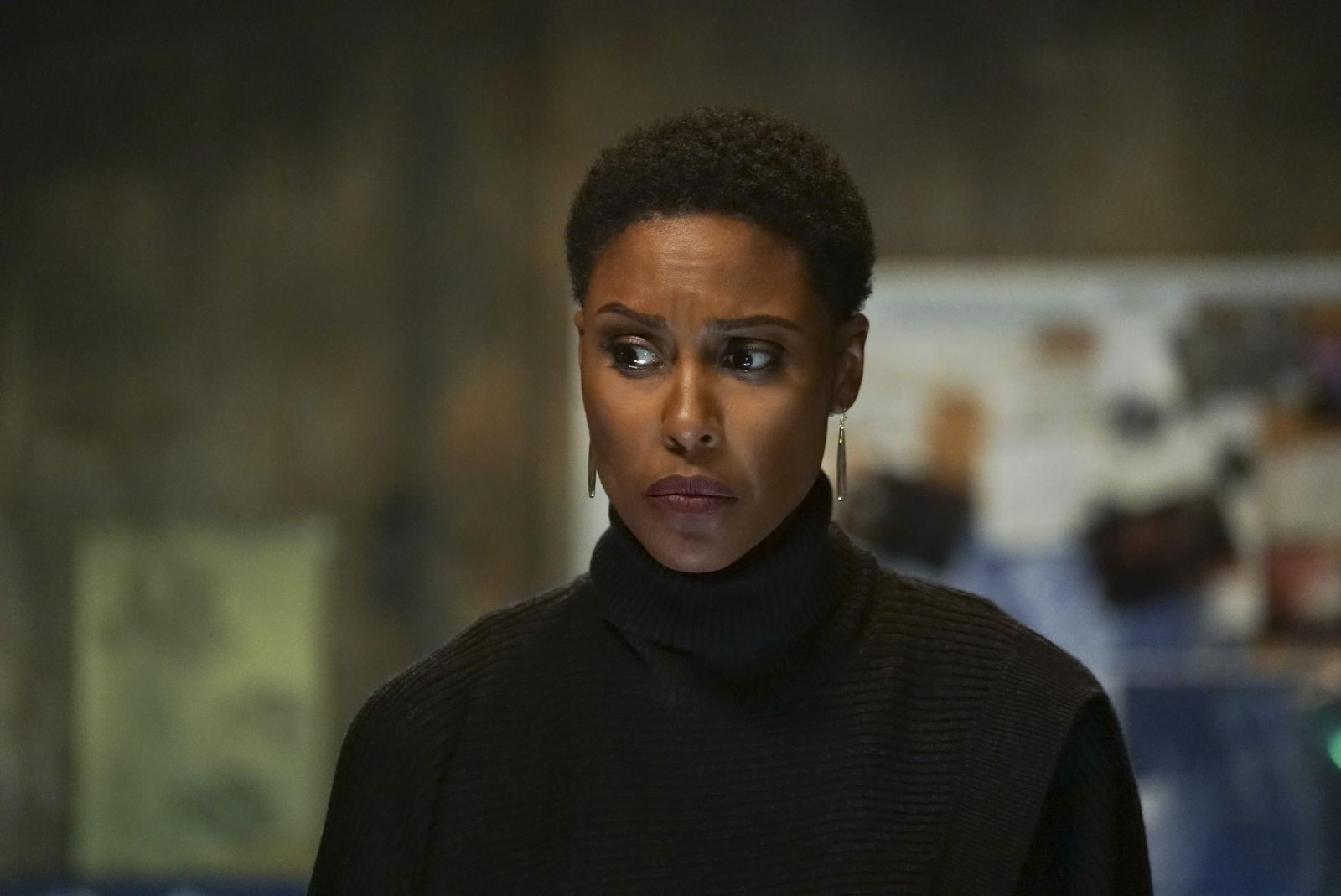 Bild zu Christine Adams - Black Lightning : Bild Christine Adams - Foto ...