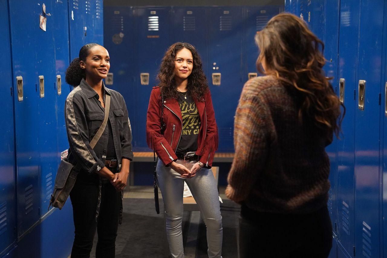 The Rookie: The Rookie : Bild Mekia Cox, Alyssa Diaz - 98 von 265 ...