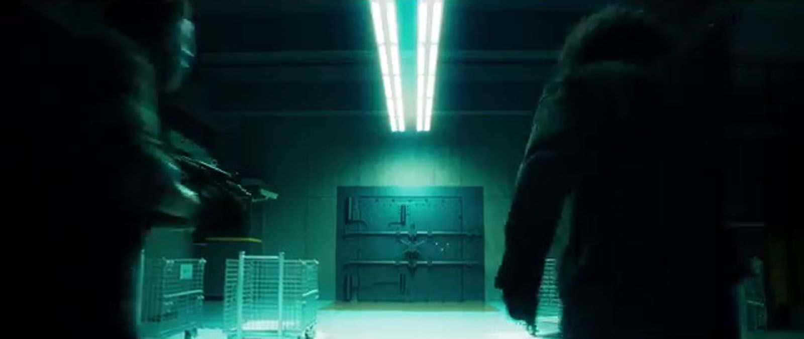 Foto zum Film Shock Wave - Bild 7 auf 22 - FILMSTARTS.de