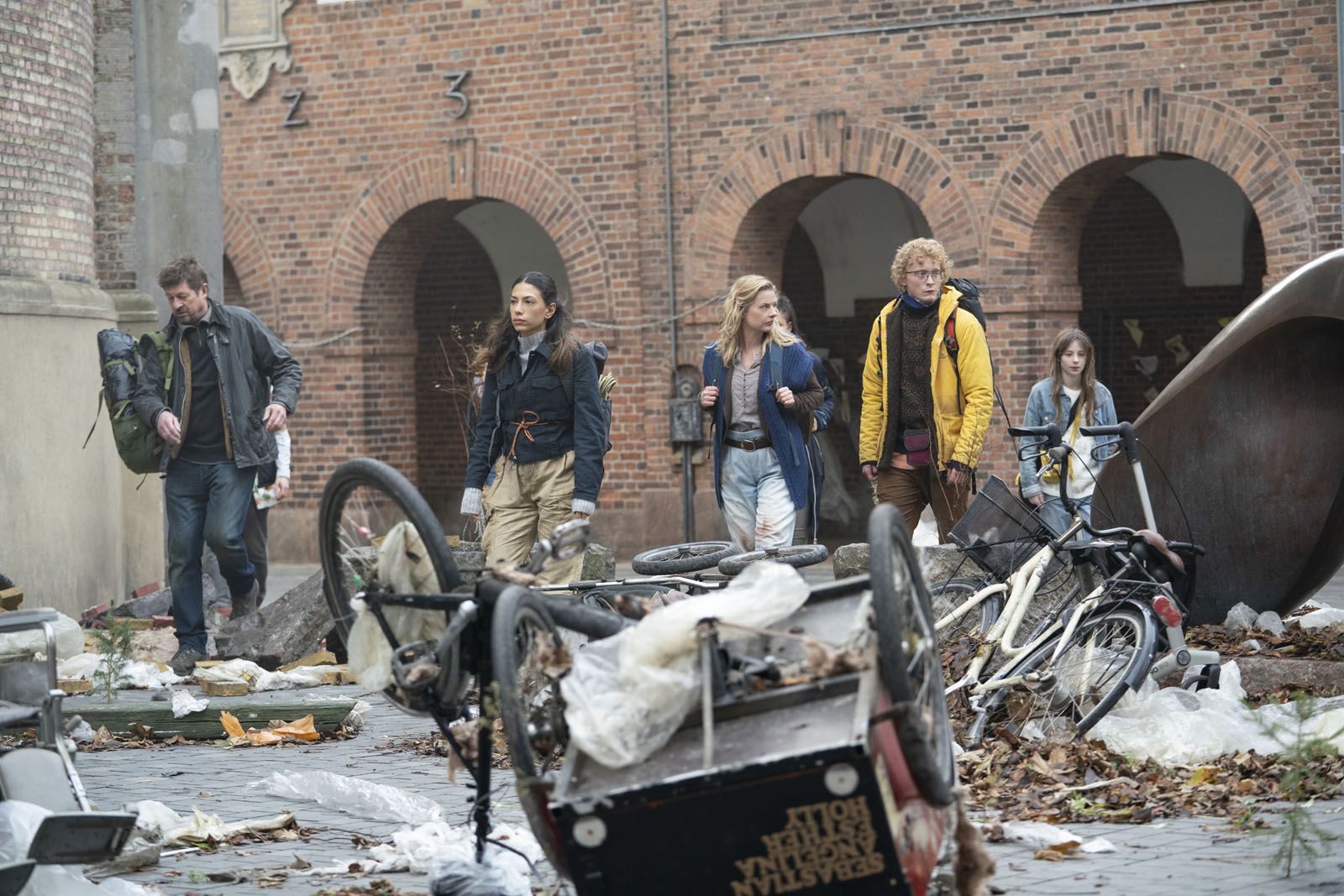 Bild zu Sonny Lindberg - The Rain : Bild Evin Ahmad, Henrik Birch, Sonny Lindberg, Cecilia ...