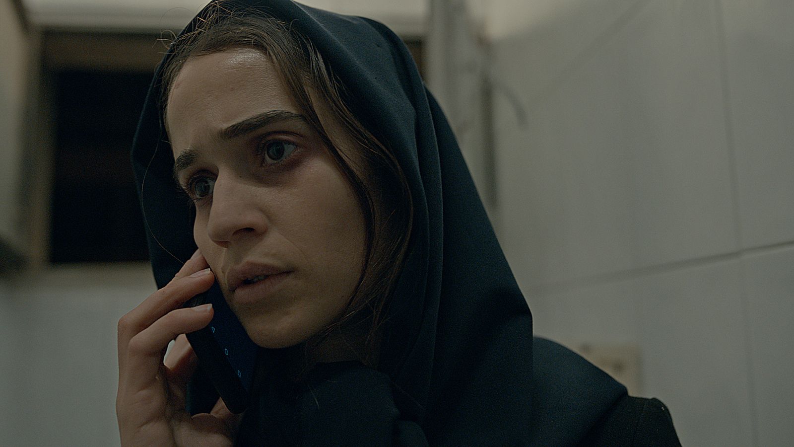 Teheran: Teheran : Bild Niv Sultan - 54 von 61 - FILMSTARTS.de