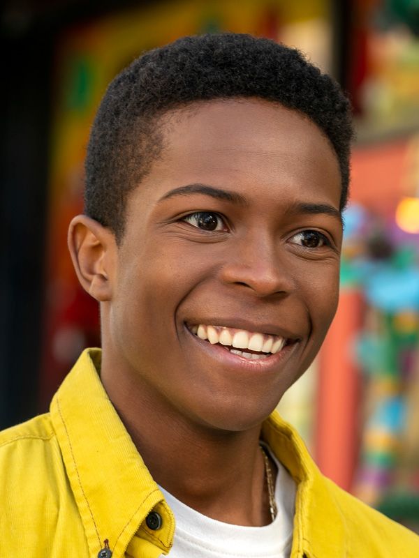 Dante Brown - FILMSTARTS.de