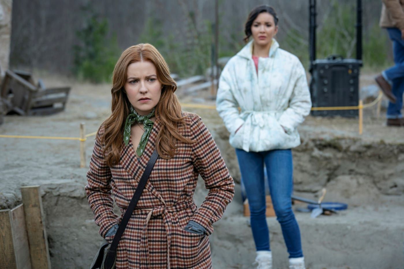 Bild zu Maddison Jaizani - Nancy Drew : Bild Kennedy McMann, Maddison ...