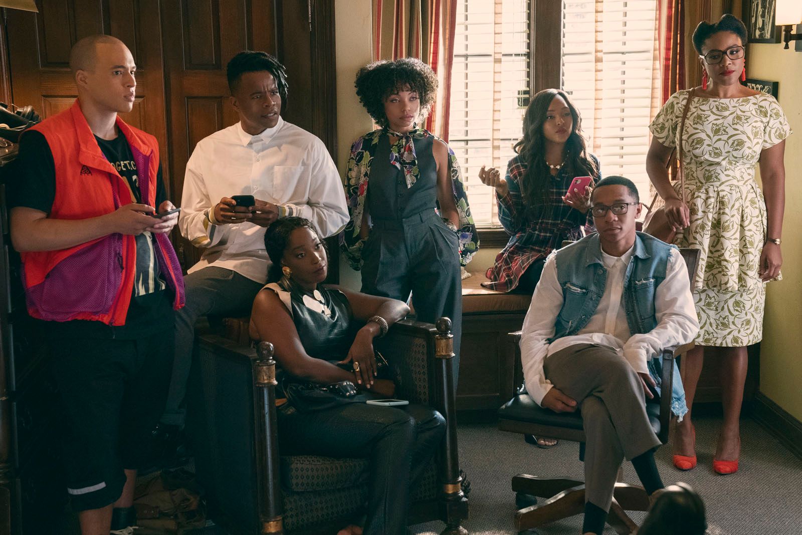 Dear White People: Bild Courtney Sauls, DeRon Horton, Ashley Blaine ...