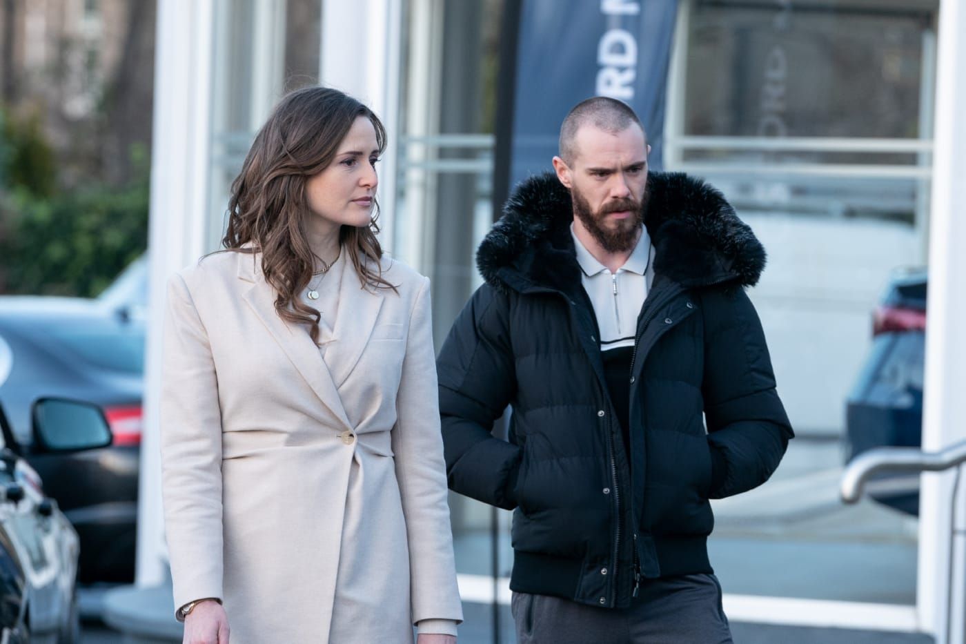 Kin: Bild Sam Keeley, Clare Dunne - 9 von 11 - FILMSTARTS.de