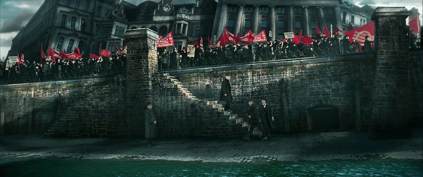 Foto zum Film Hinterland - Bild 10 auf 17 - FILMSTARTS.de