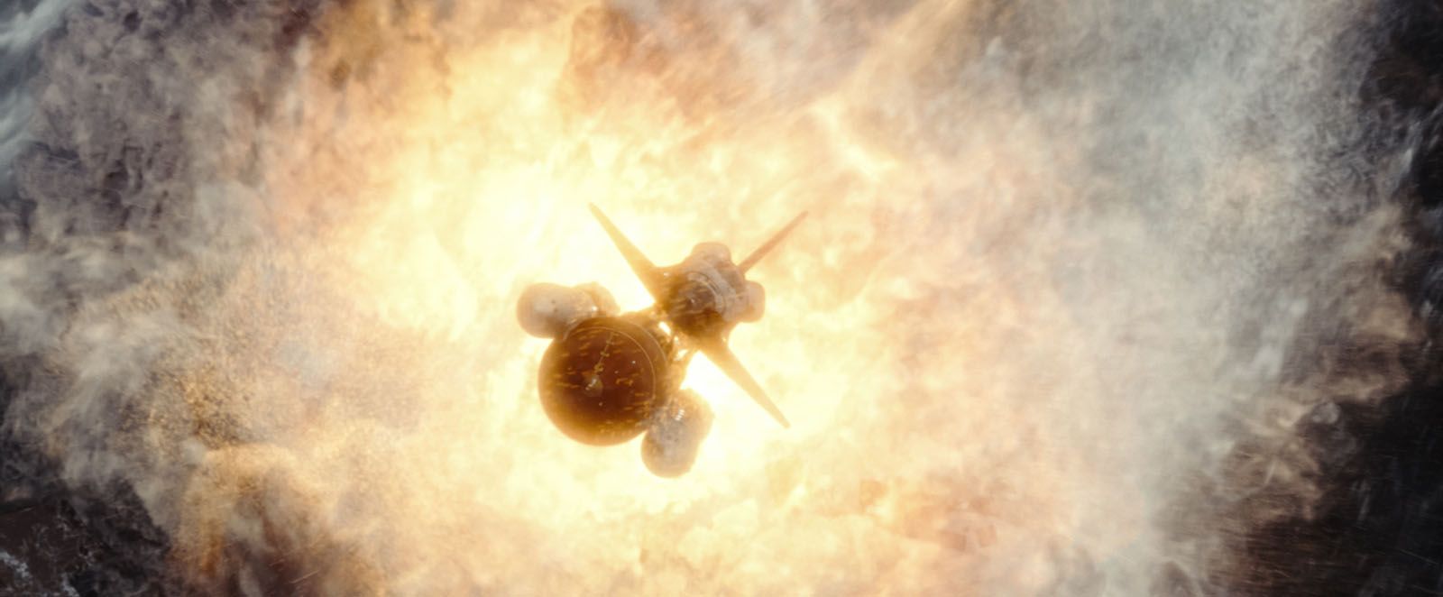 Foto zum Film Moonfall - Bild 37 auf 43 - FILMSTARTS.de