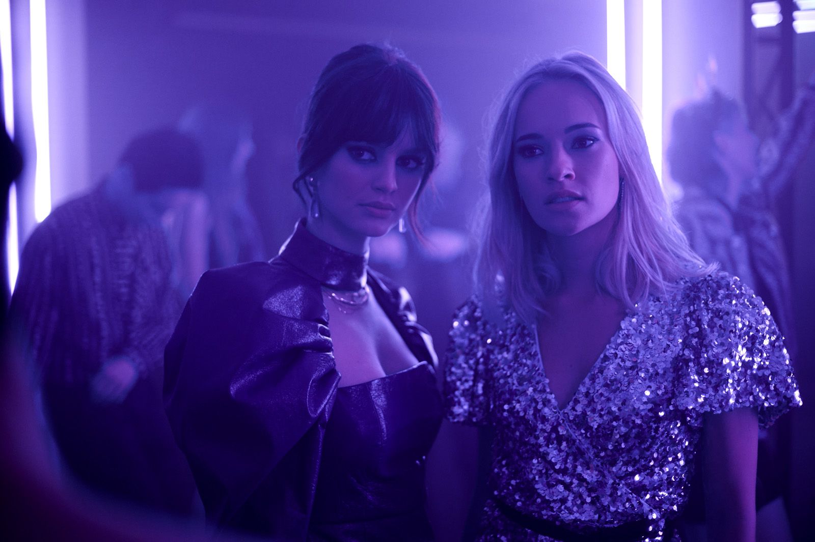 Kitz: Bild Valerie Huber, Krista Tcherneva - 9 von 12 - FILMSTARTS.de