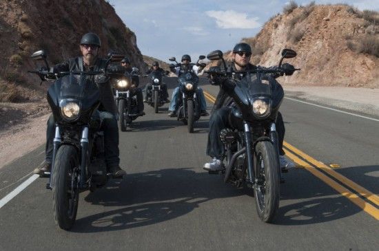 Sons Of Anarchy: Sons Of Anarchy : Bild Kim Coates, Theo Rossi, Tommy ...