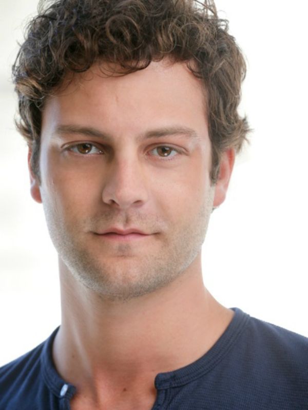 Van Hughes - FILMSTARTS.de