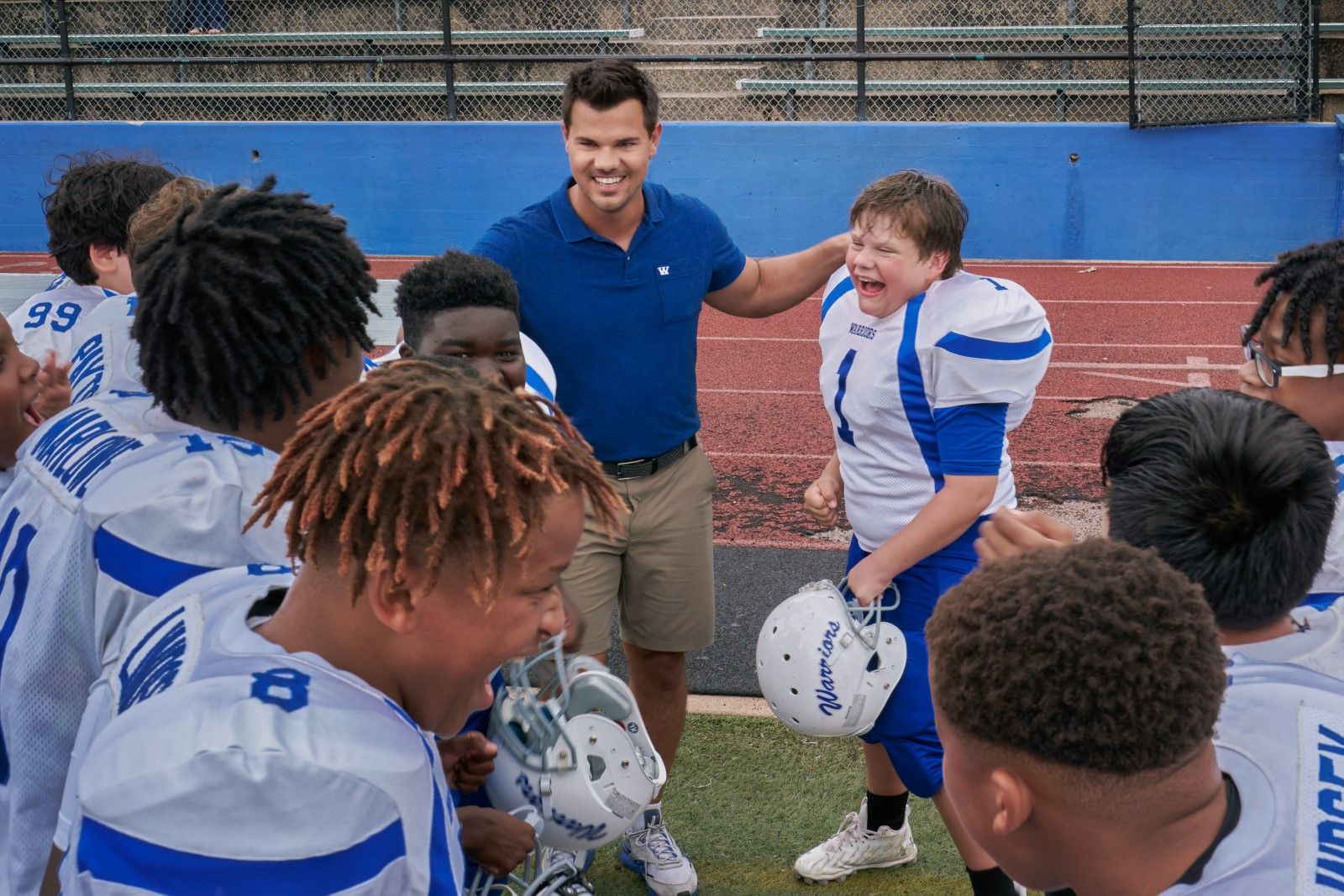 Bild zu Taylor Lautner - Home Team : Bild Taylor Lautner - Foto 20 von ...