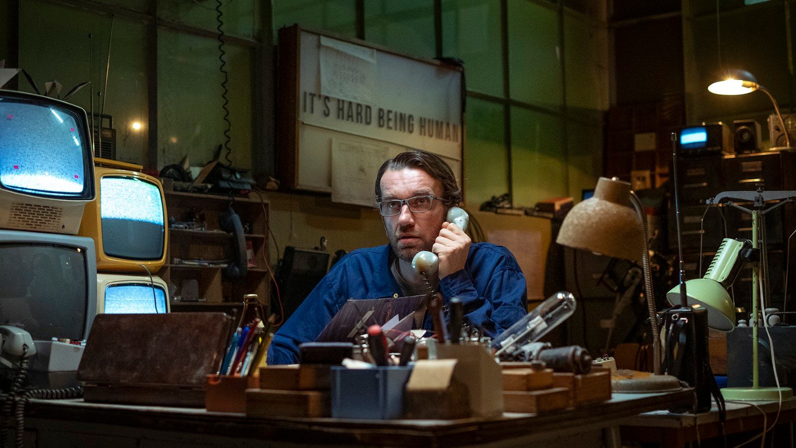 Foto zum Film Warning - Bild 6 auf 10 - FILMSTARTS.de