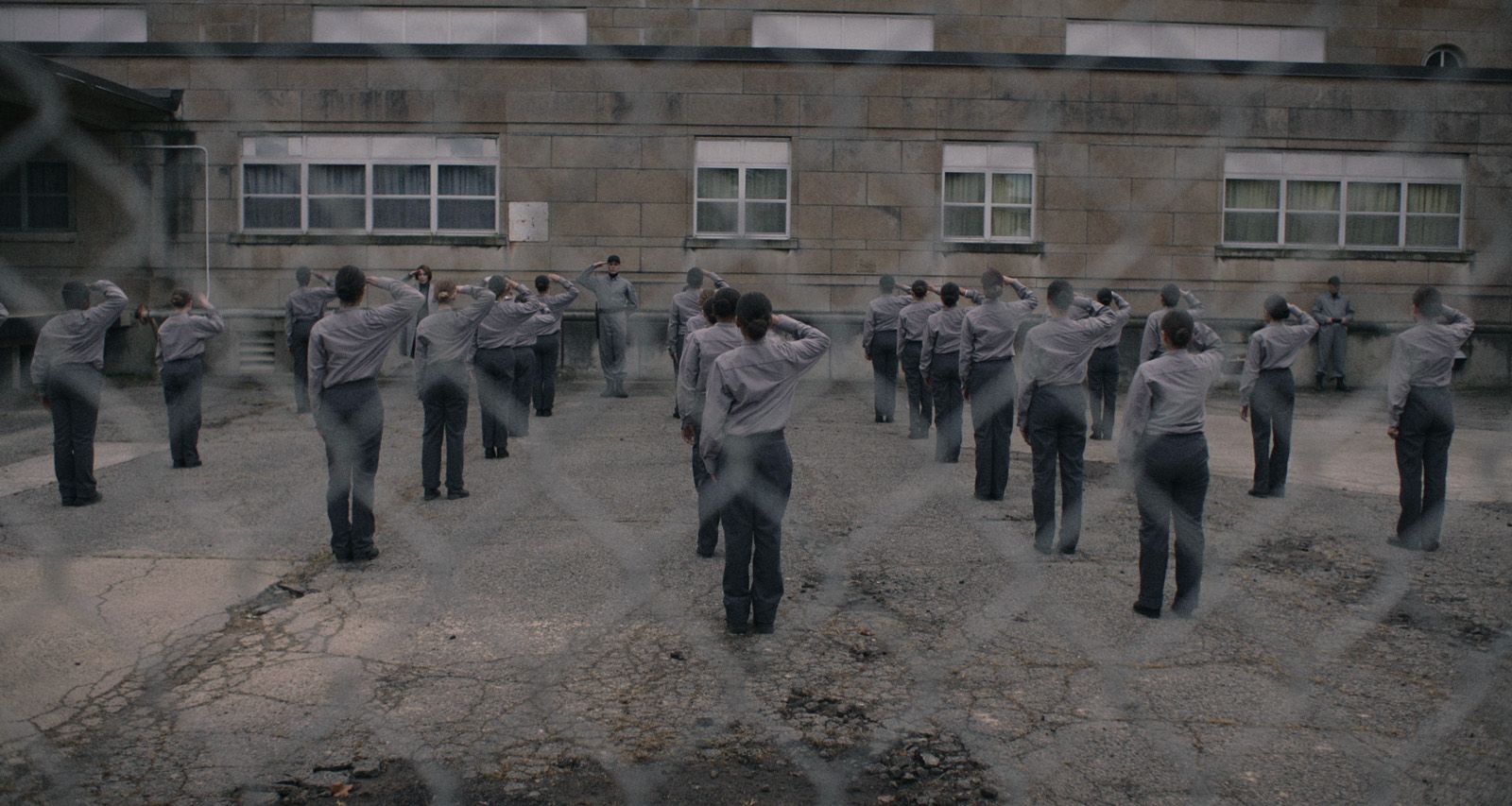 Foto zum Film Night Raiders - Bild 6 auf 13 - FILMSTARTS.de