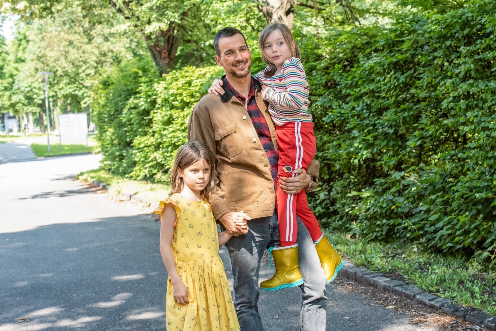 Bild zu Ava Petsch - Oskars Kleid : Bild Florian David Fitz, Ava Petsch ...