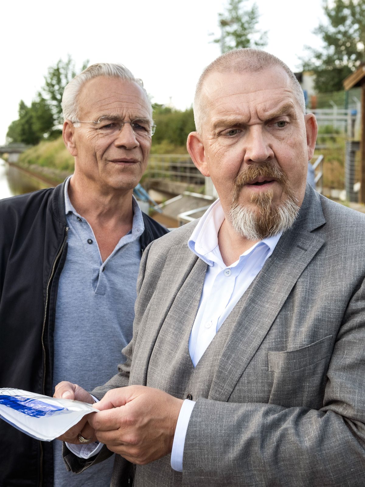 Tatort: Spur des Blutes: schauspieler, regie, produktion - Filme ...