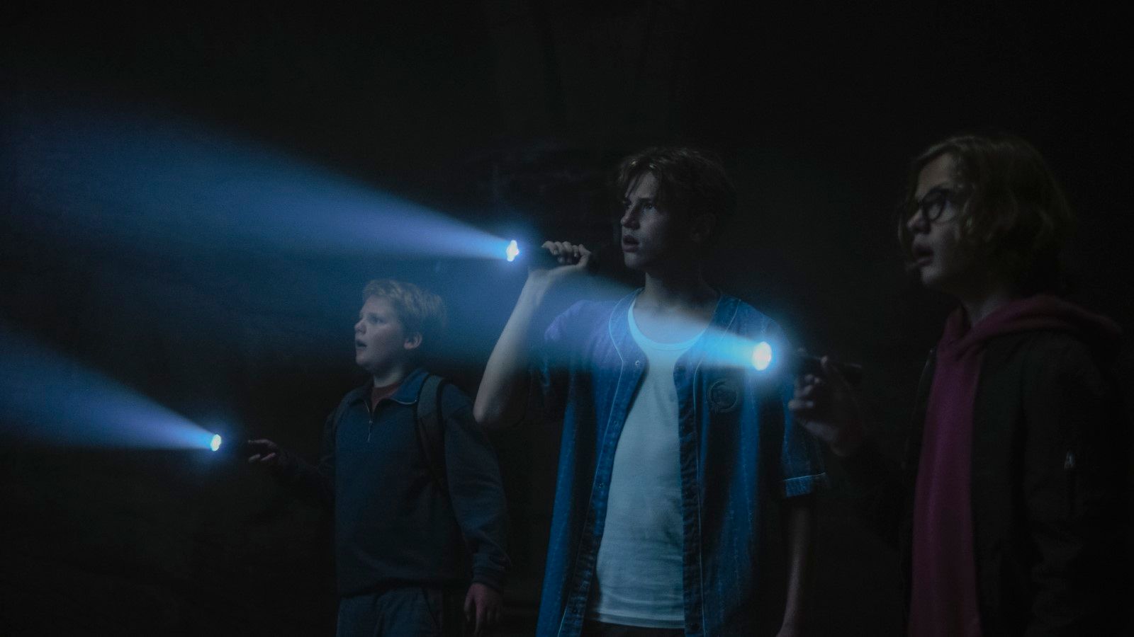 Bild zu Nevio Wendt - Die drei ??? - Erbe des Drachen : Bild Levi Brandl, Julius Weckauf, Nevio ...