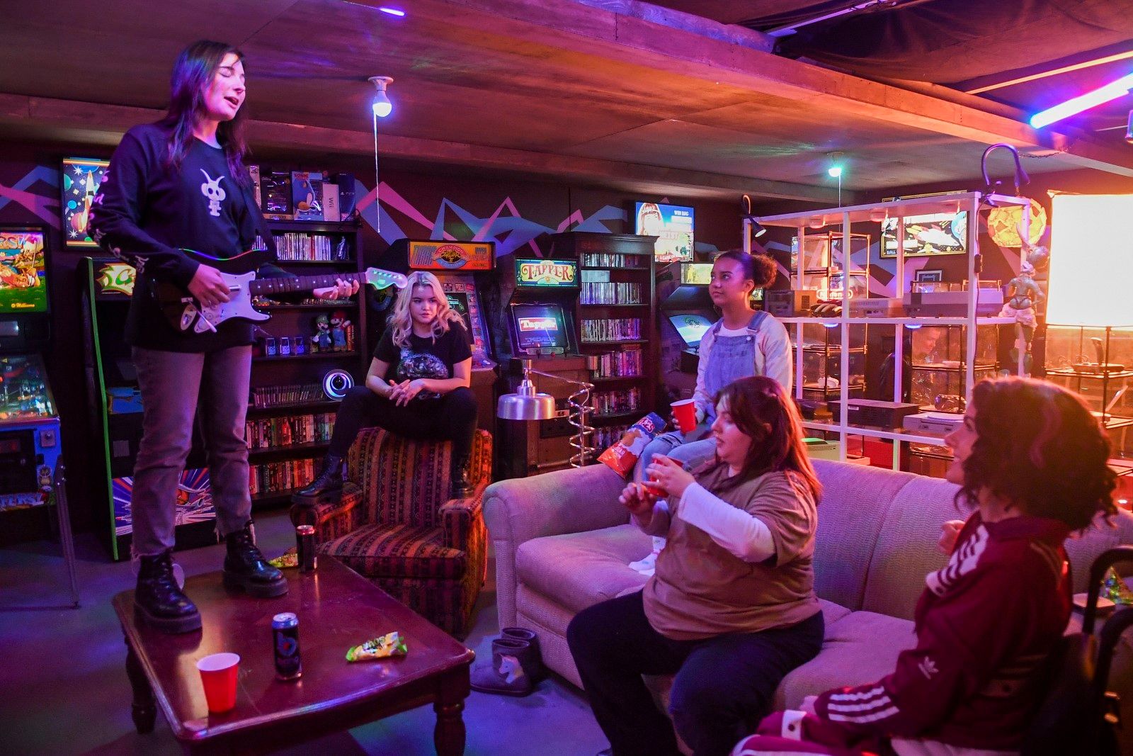 Bild zu Paris Berelc - 1UP : Bild Paris Berelc - Foto 2 von 27 - FILMSTARTS.de