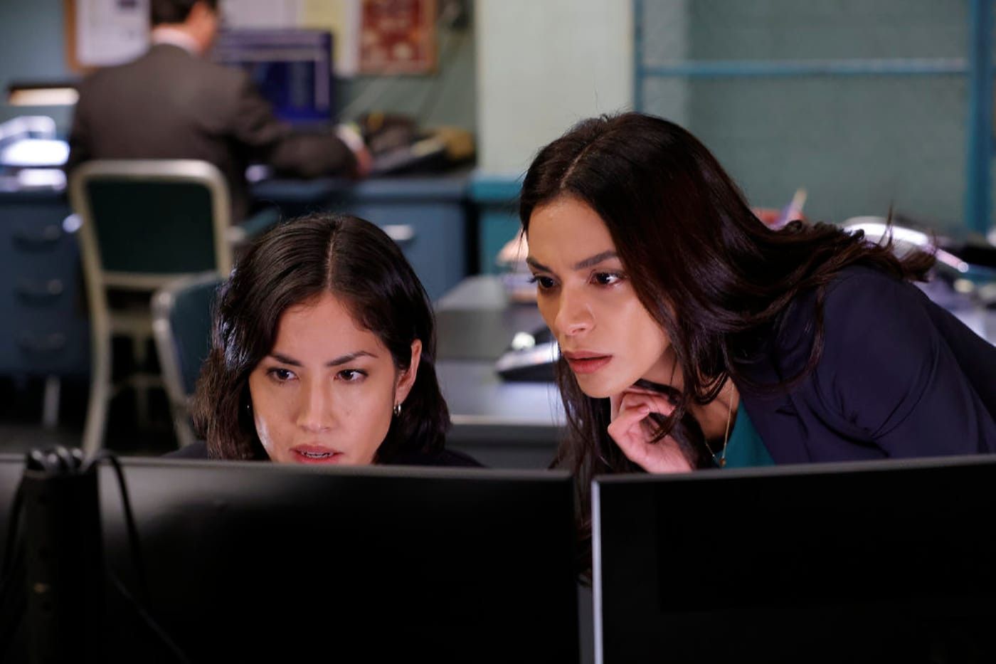 Law & Order: Bild Connie Shi, Odelya Halevi - 4 von 56 - FILMSTARTS.de