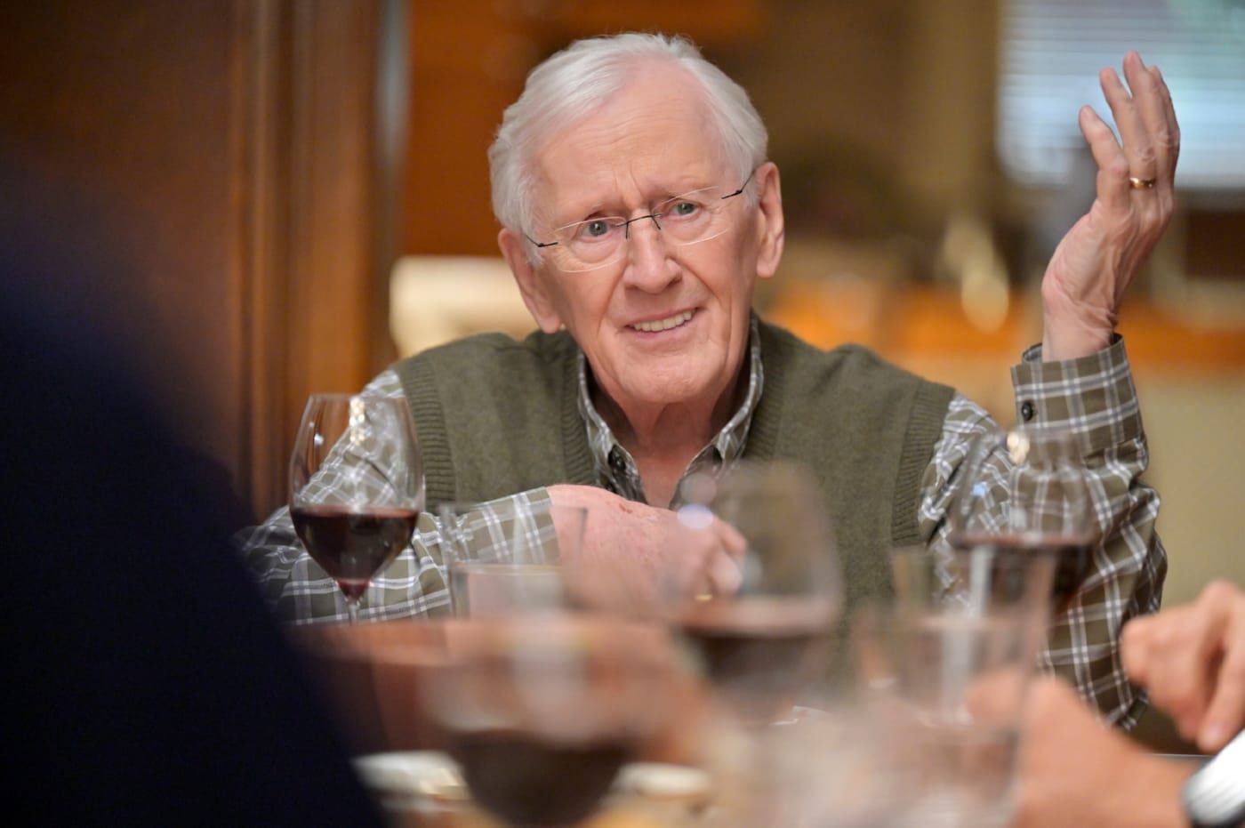 Bild zu Len Cariou - Bild Len Cariou - Foto 0 von 51 - FILMSTARTS.de