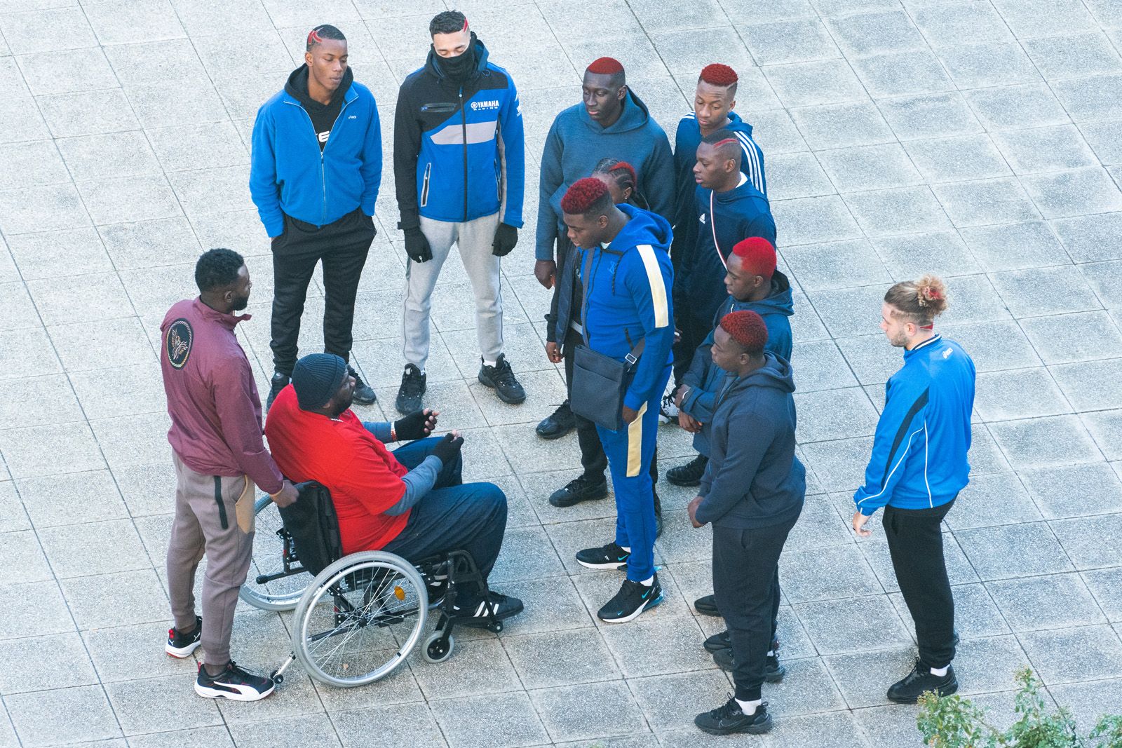 Bild zu Steve Tientcheu - La Gravité : Bild Steve Tientcheu - Foto 8 ...