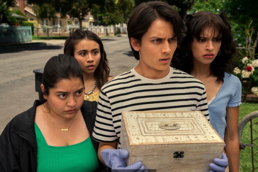 Freeridge: Bild Bryana Salaz, Ciara Riley Wilson, Keyla Monterroso ...