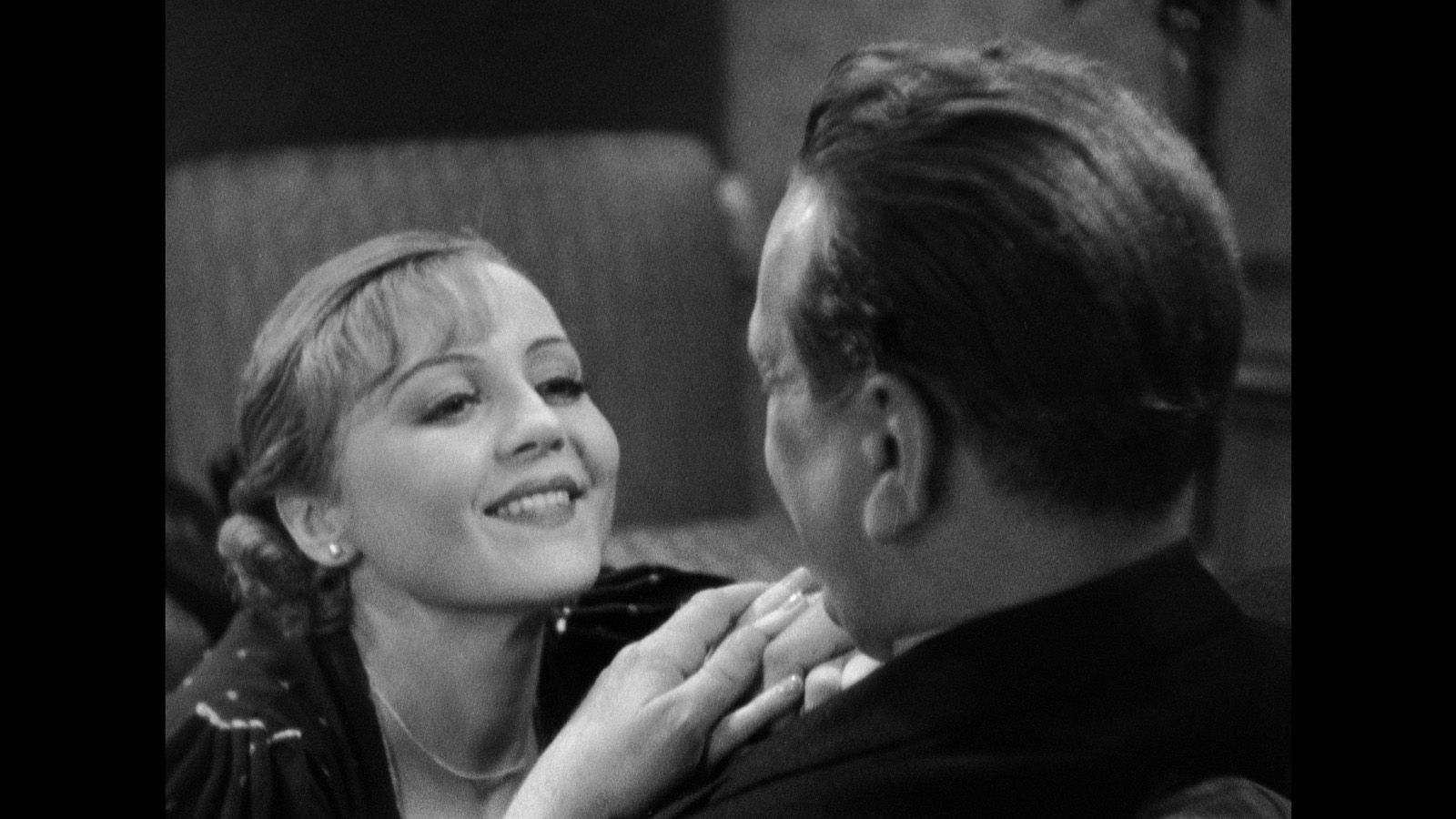 Foto zum Film The Kiss Before The Mirror - Bild 9 auf 10 - FILMSTARTS.de