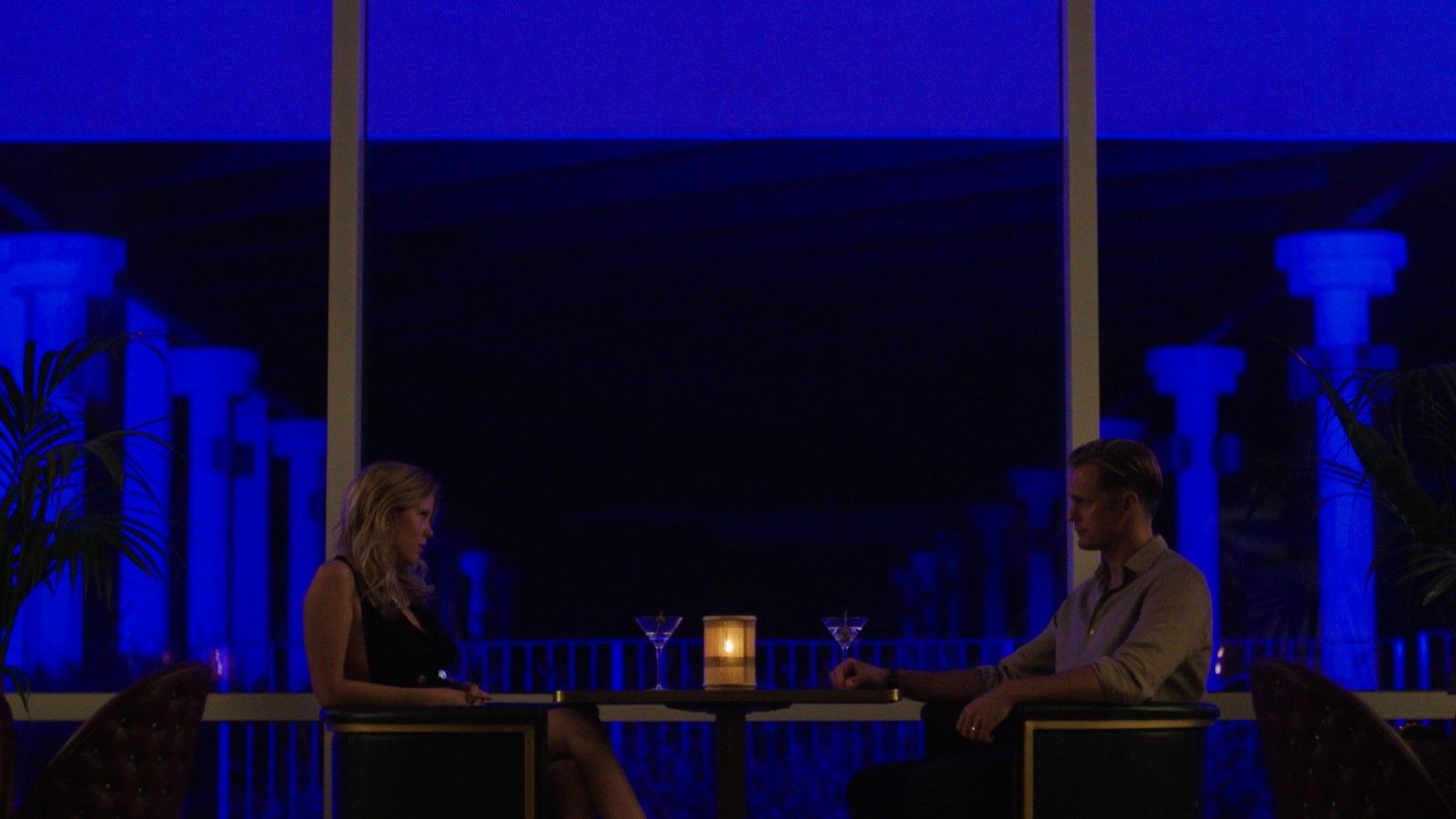 Foto zum Film Infinity Pool - Bild 8 auf 19 - FILMSTARTS.de