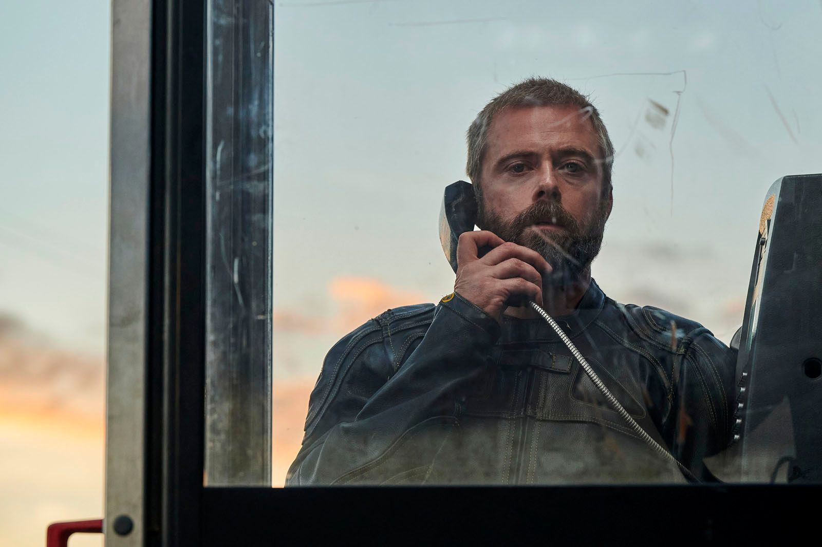 Somewhere Boy: Somewhere Boy : Bild Jamie Michie - 2 von 9 - FILMSTARTS.de