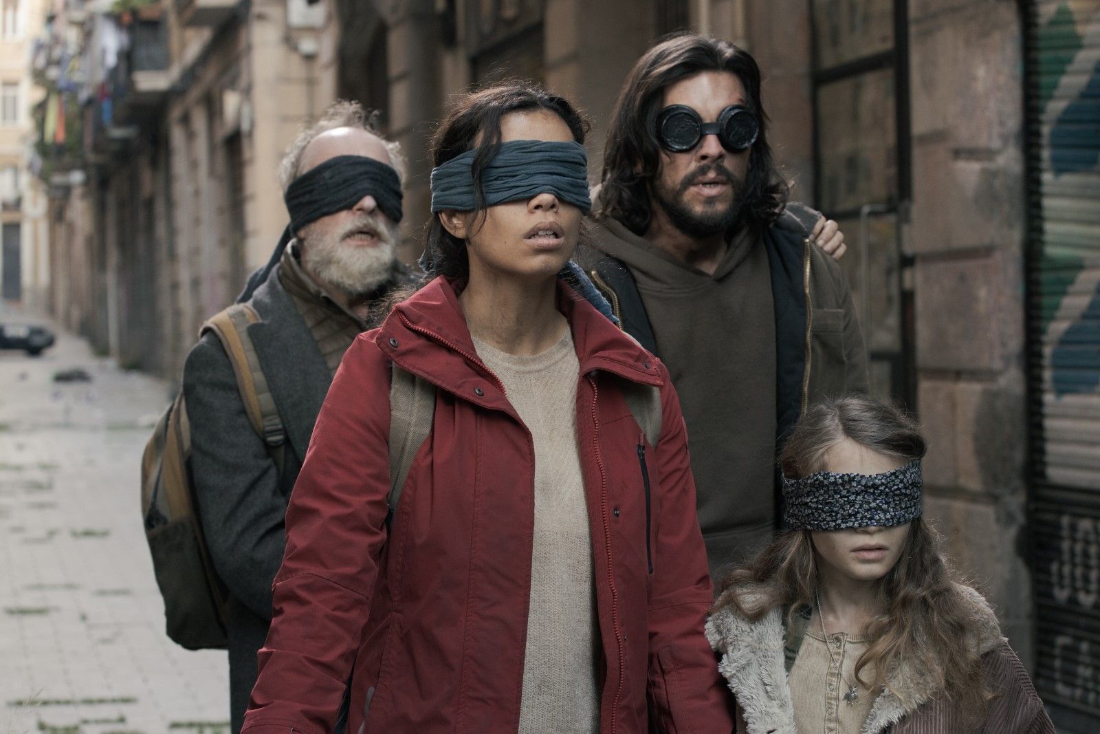 Foto zum Film Bird Box: Barcelona - Bild 2 auf 11 - FILMSTARTS.de