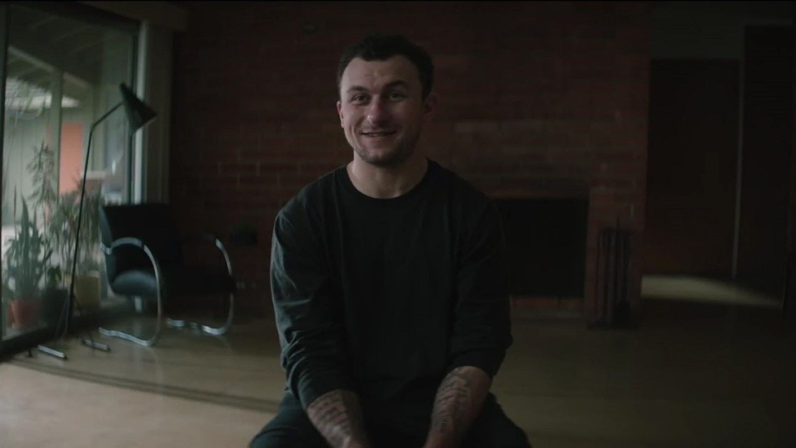Foto zu Untold: Johnny Football - Bild 18 auf 29 - FILMSTARTS.de