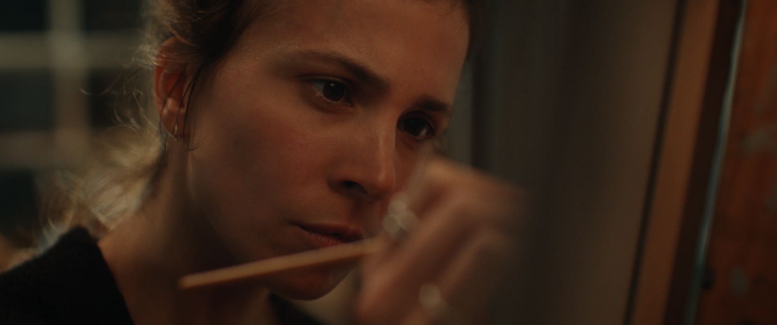 Foto zum Film Falling Into Place - Bild 4 auf 8 - FILMSTARTS.de