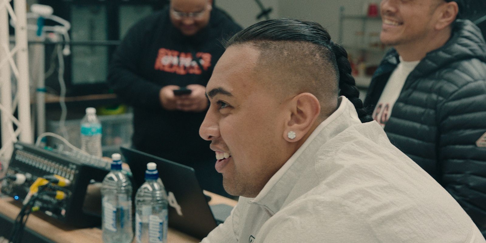 Foto zum Film ONEFOUR: Against All Odds - Bild 16 auf 29 - FILMSTARTS.de