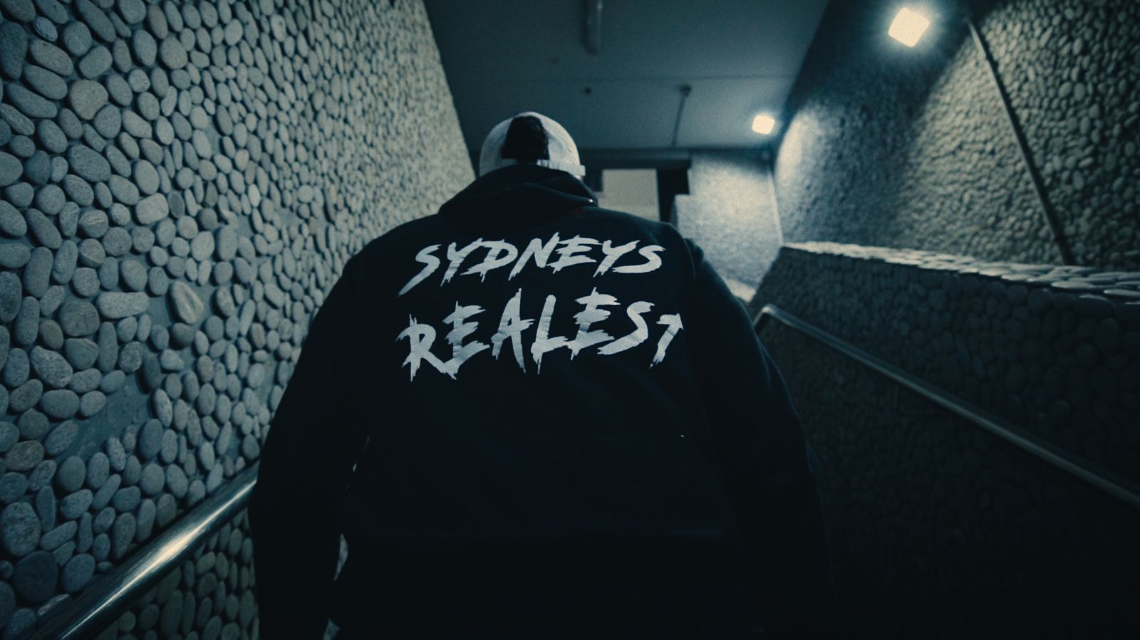 Foto zum Film ONEFOUR: Against All Odds - Bild 5 auf 29 - FILMSTARTS.de