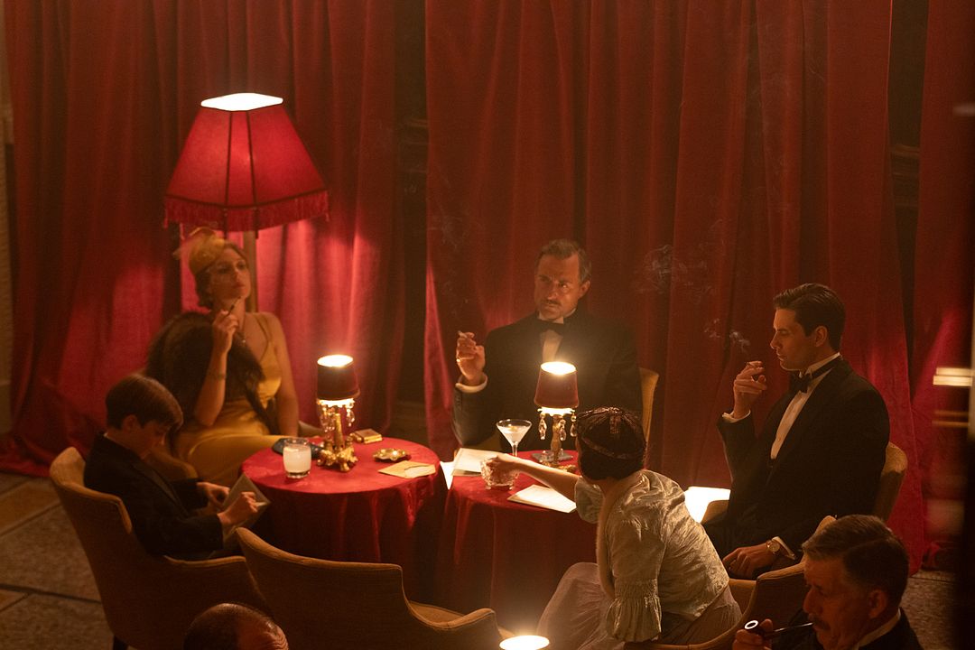 Bild zu Mark Strong - The Critic : Bild Mark Strong - Foto 3 von 108 ...