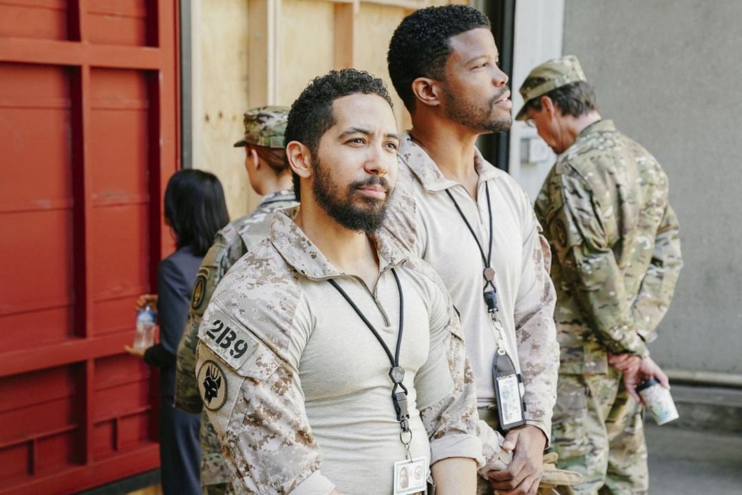 Bild zu Neil Brown Jr. - SEAL Team : Bild Neil Brown Jr. - Foto 75 von ...