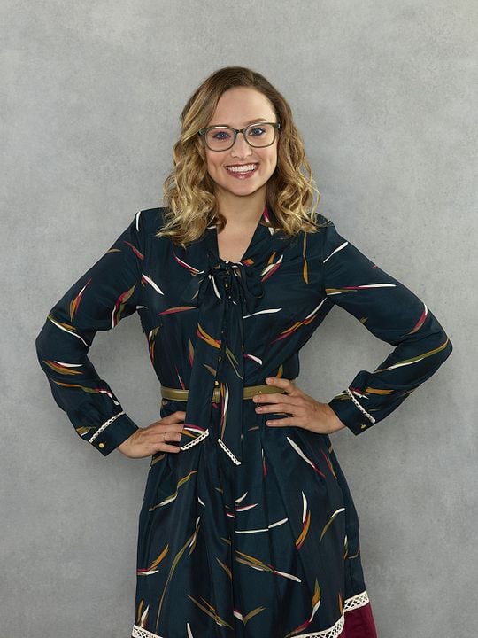 Alex, Inc.: Bild Hillary Anne Matthews - 41 von 58 - FILMSTARTS.de