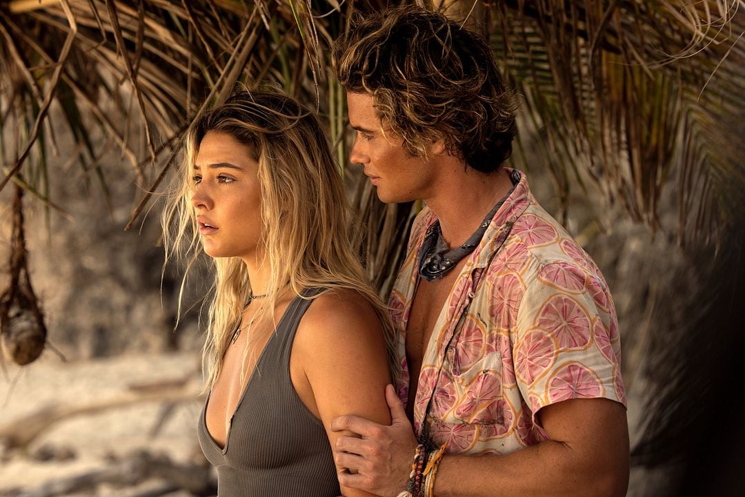 Outer Banks: Outer Banks : Bild Madelyn Cline, Chase Stokes - 8 von 81 - FILMSTARTS.de