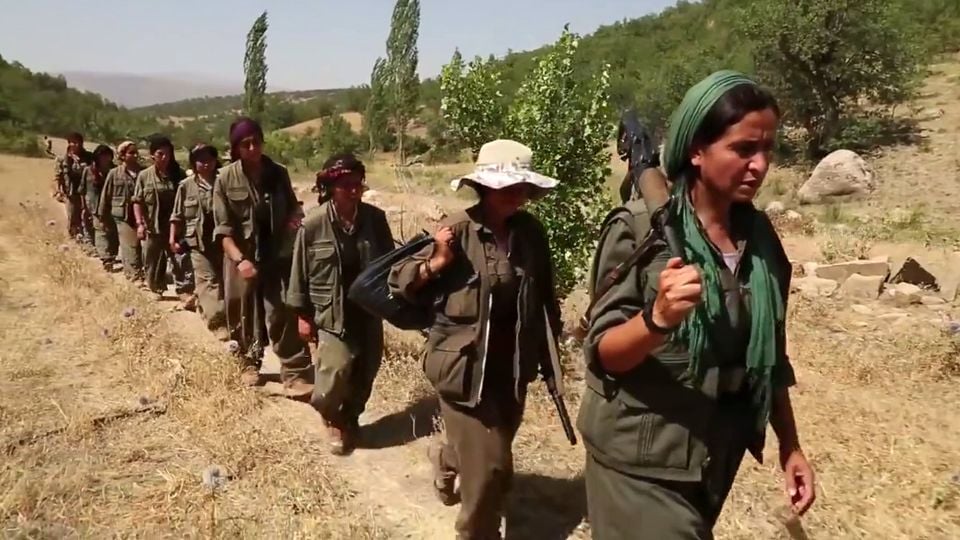 Bakur Trailer - Bakur Trailer OmeU - FILMSTARTS.de