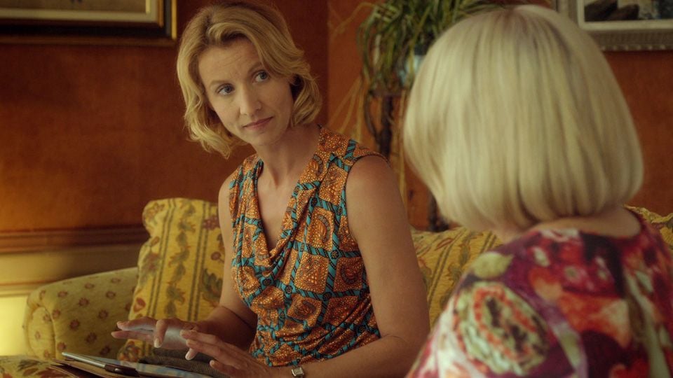 Willkommen im Hotel Mama Teaser - Willkommen im Hotel Mama Teaser DF ...