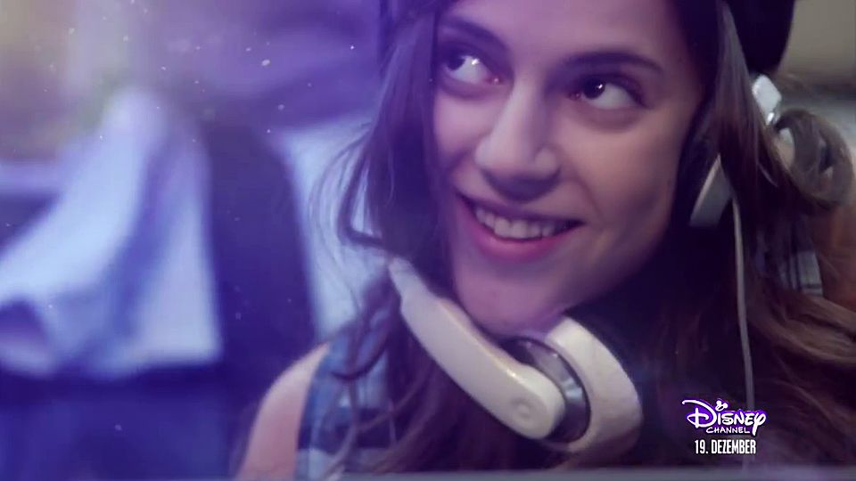 Backstage Trailer DF - Trailer Backstage - FILMSTARTS.de