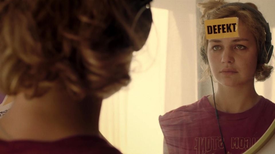 Einmal bitte alles Trailer - Einmal bitte alles Trailer DF - FILMSTARTS.de