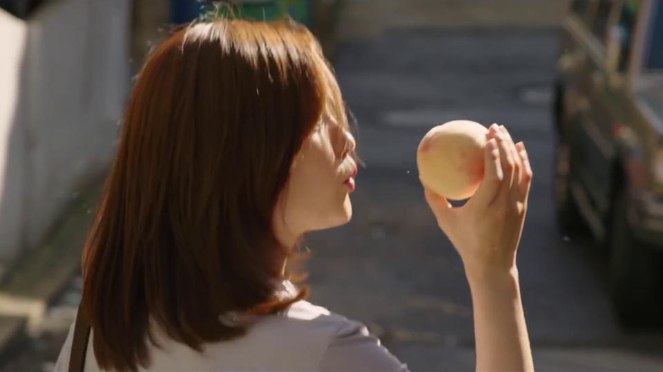 Parasite Trailer - Parasite Trailer OmeU - FILMSTARTS.de