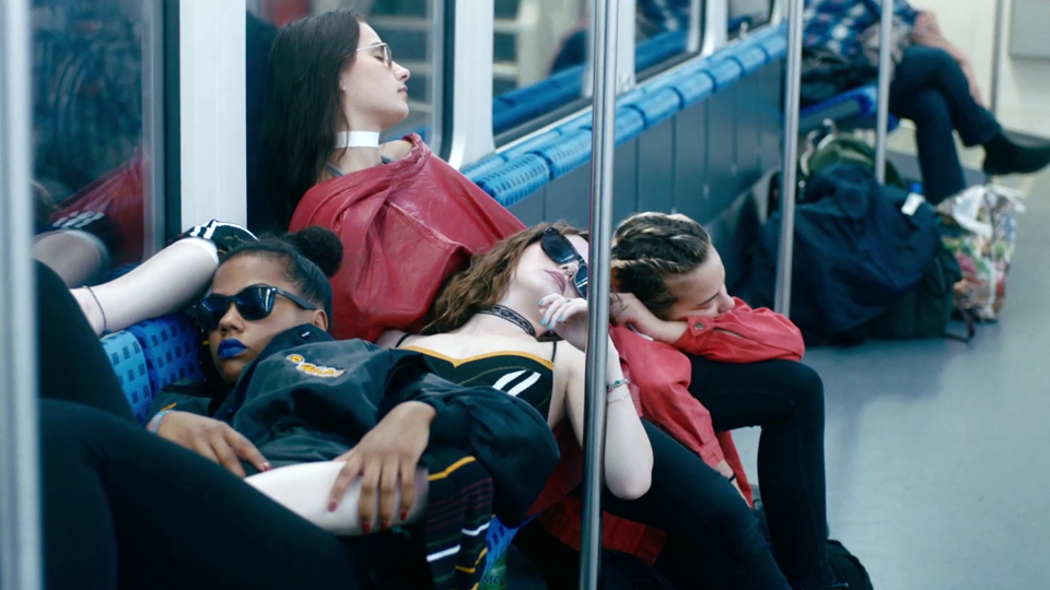 Yung Trailer - Yung Trailer DF - FILMSTARTS.de