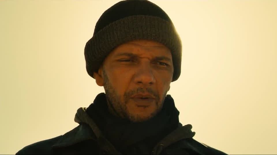 Intersections Trailer - Intersections Trailer DF - FILMSTARTS.de