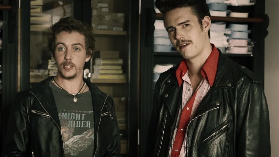 DeAD Trailer - DeAD Trailer DF - FILMSTARTS.de