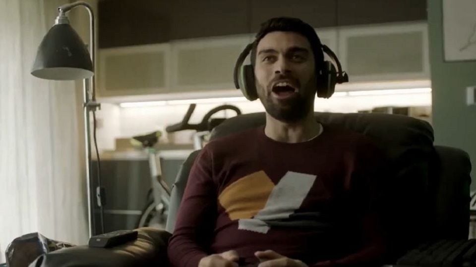 Dead Pixels Trailer OV - Trailer Dead Pixels - FILMSTARTS.de