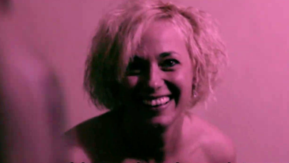 Bloom up - Hautnah Trailer - Bloom up - Hautnah Trailer OmdU ...