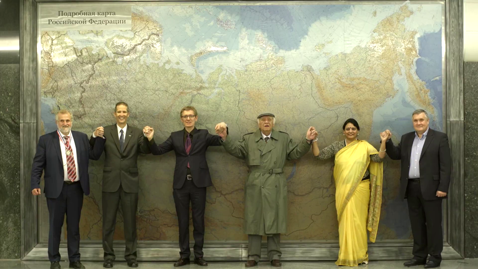 The Strait Guys Trailer - The Strait Guys Trailer OmdU - FILMSTARTS.de